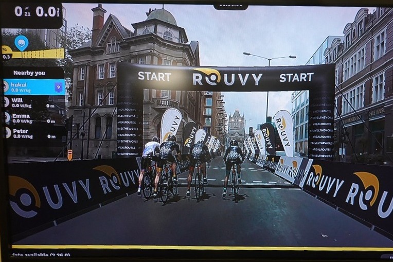 室内の自転車トレーニングマシーン | 山本外科内科医院【公式】鳥取市の医療法人