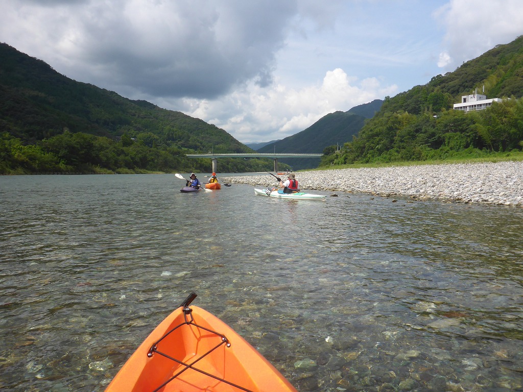 秋の仁淀川 | 山本外科内科医院【公式】鳥取市の医療法人